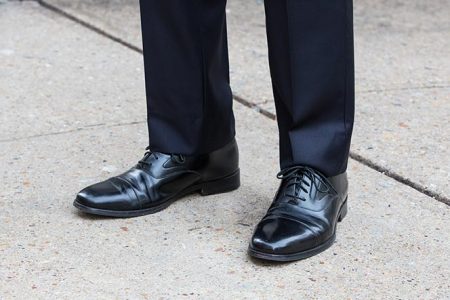Dark Navy Suit: Classic Business Outfit Idea - He Spoke Style