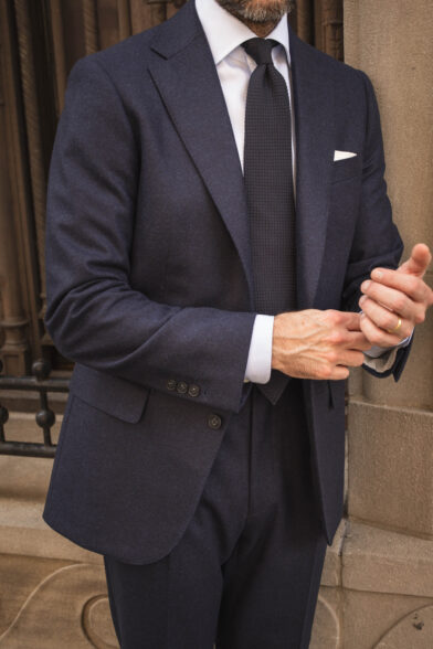 5 Ways to Style a Navy Blue Flannel Suit: Tips and Inspiration | He ...