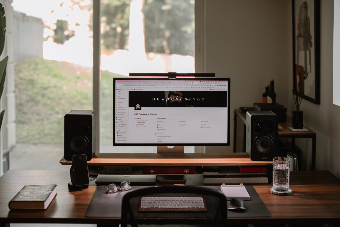 Desk Setup Ideas For A Minimalist Home Office | He Spoke Style